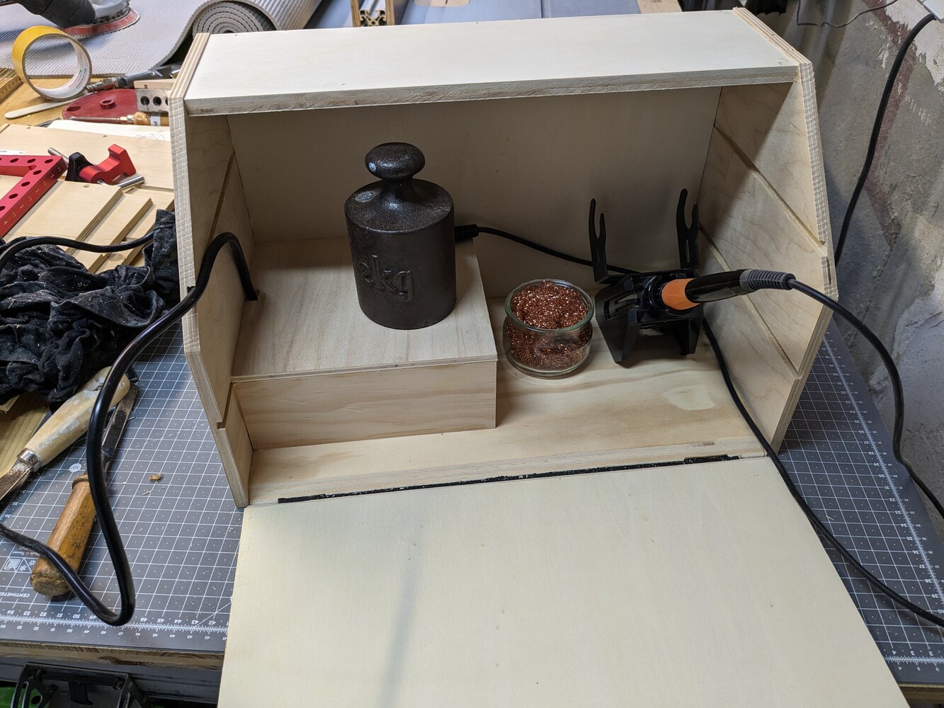 Soldering Station Box [splitbrain.org]